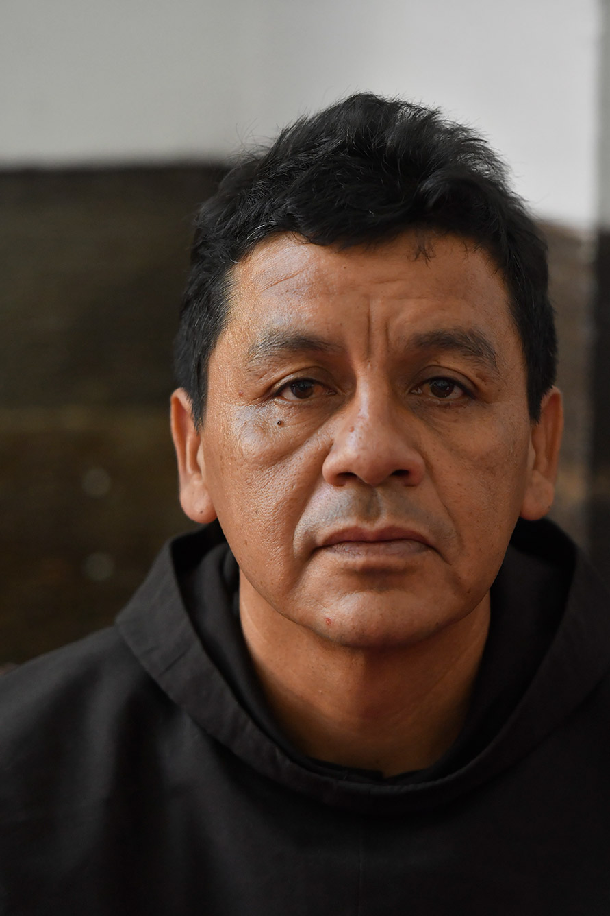 Hector Castillo | Aurora Luminaries